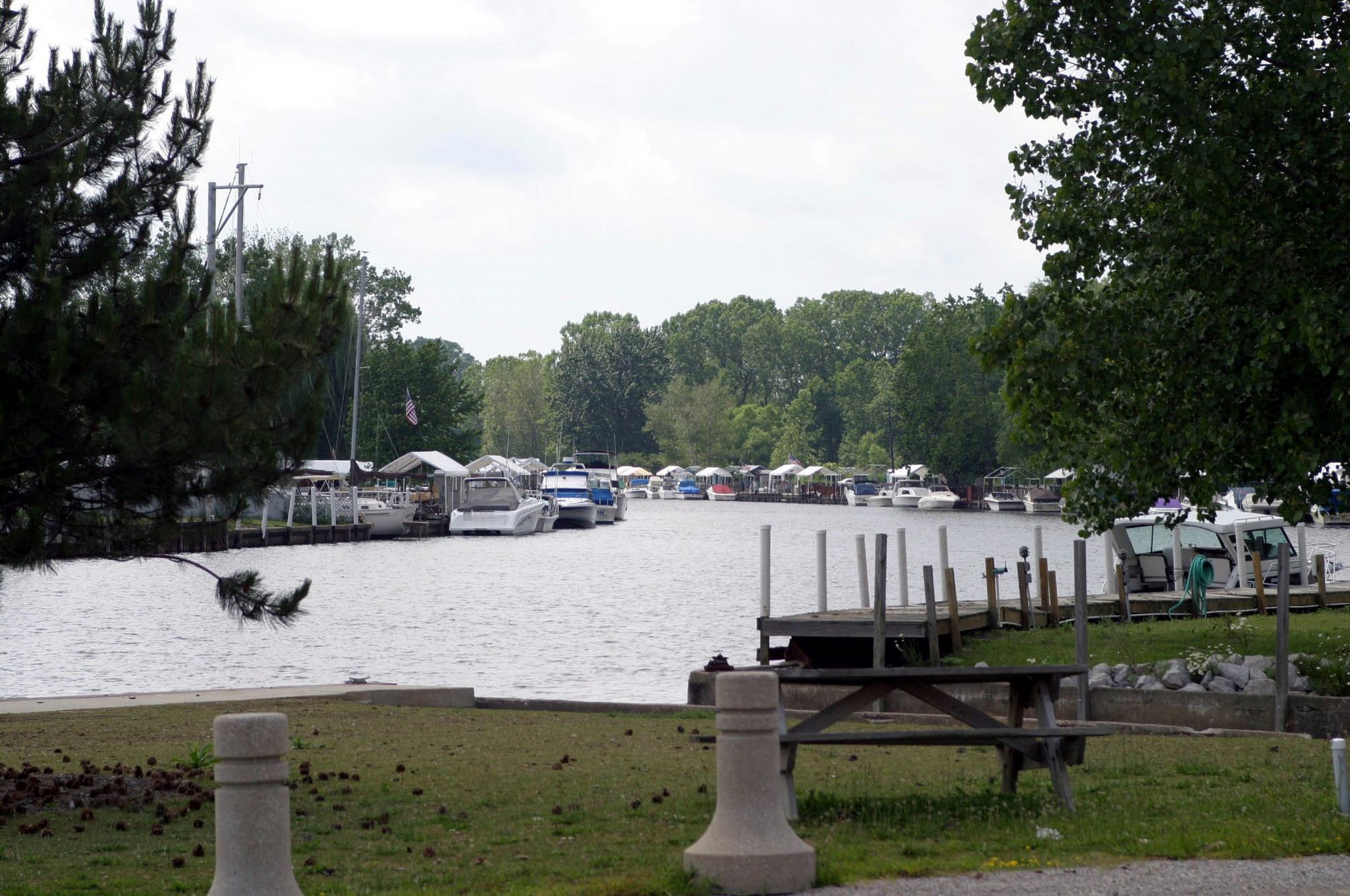 Locations Hub - Mentor - Lagoons Marina