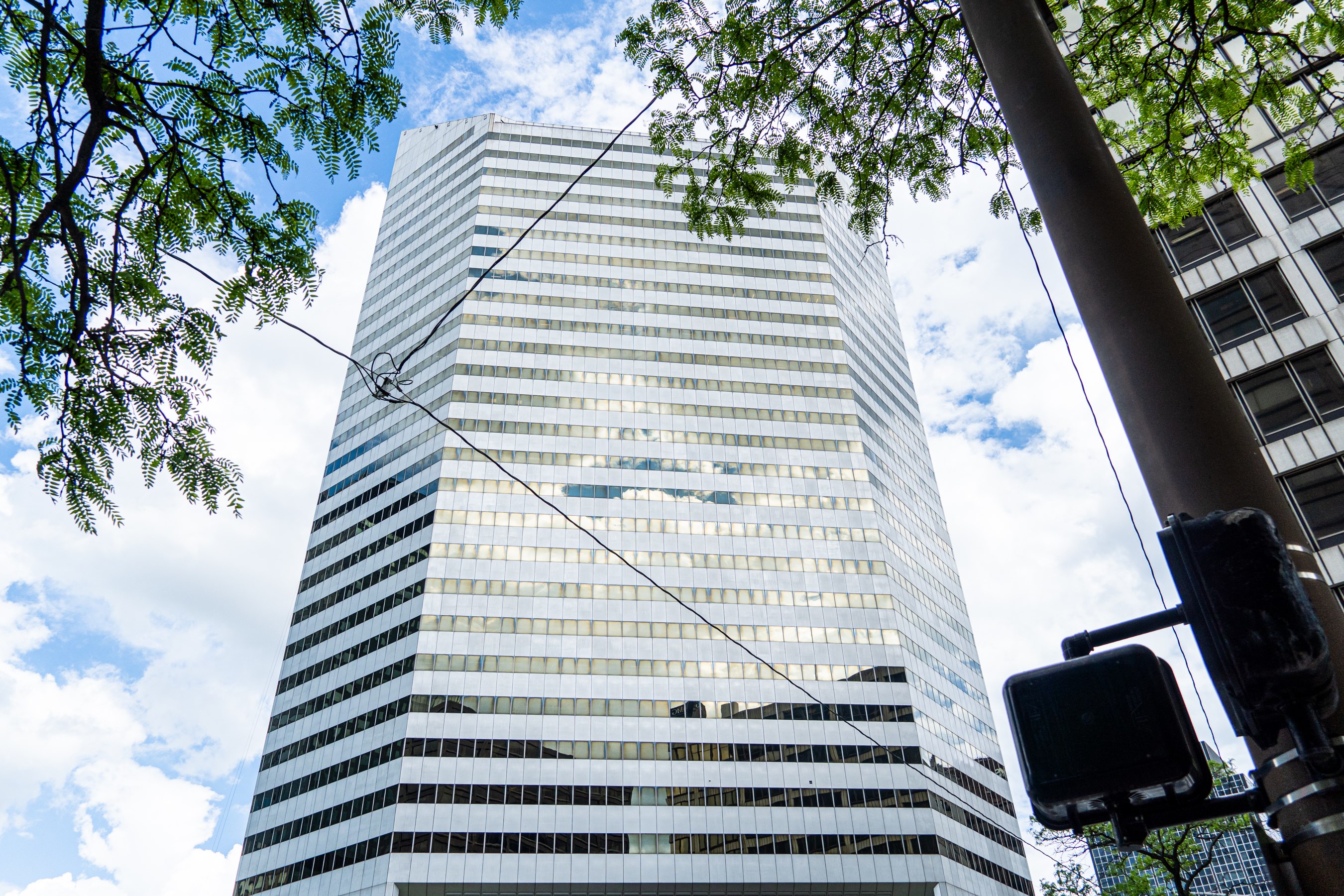 Locations Hub - Downtown Cleveland - One Cleveland Center Office Building