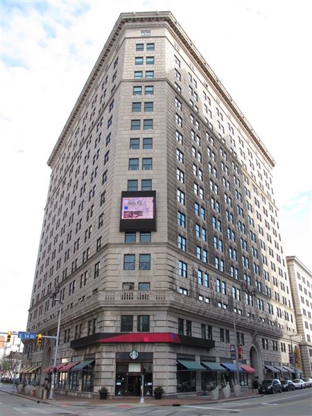 Locations Hub - Downtown Cleveland - Hanna Building