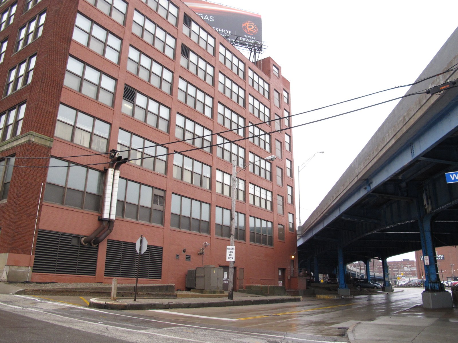 Locations Hub - Downtown Cleveland - Shoreway / Route 2 @ West 3rd