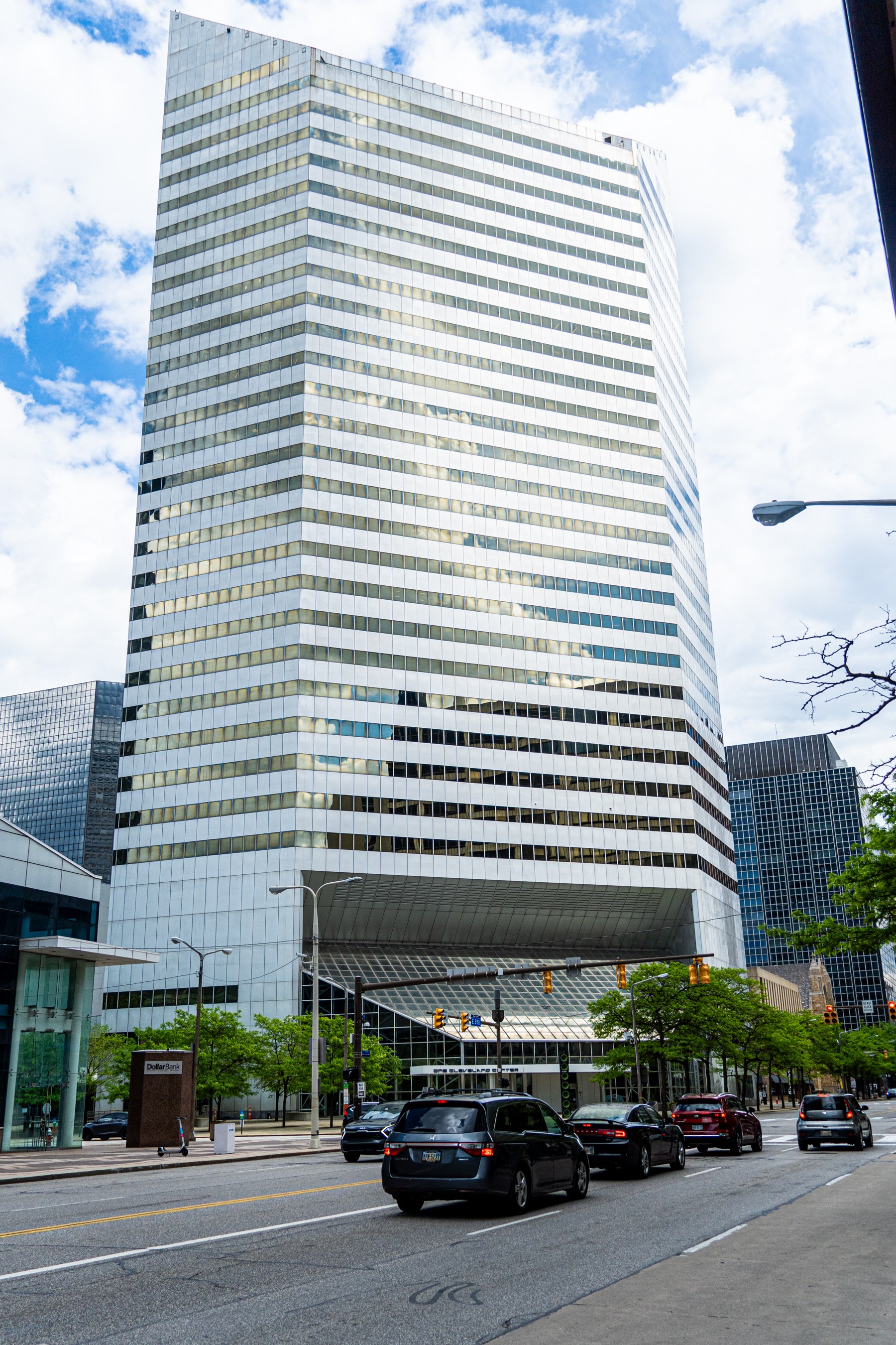 Locations Hub - Downtown Cleveland - One Cleveland Center Office Building