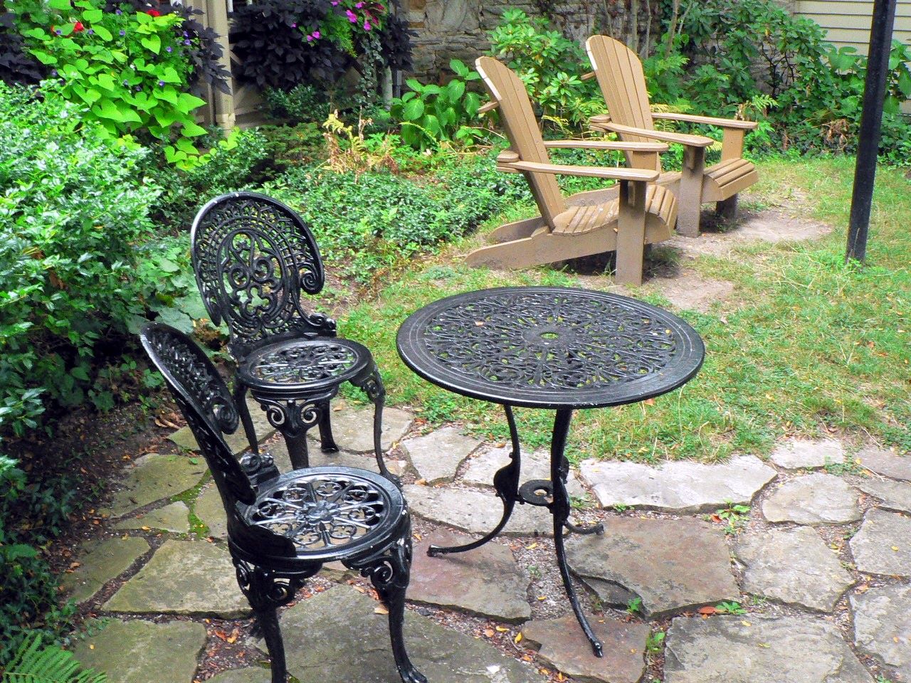 Locations Hub - Chagrin Falls - The Inn of Chagrin Falls