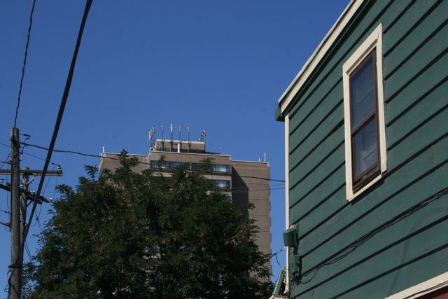 Locations Hub - Ohio City - Linda's Superette Convenience Store