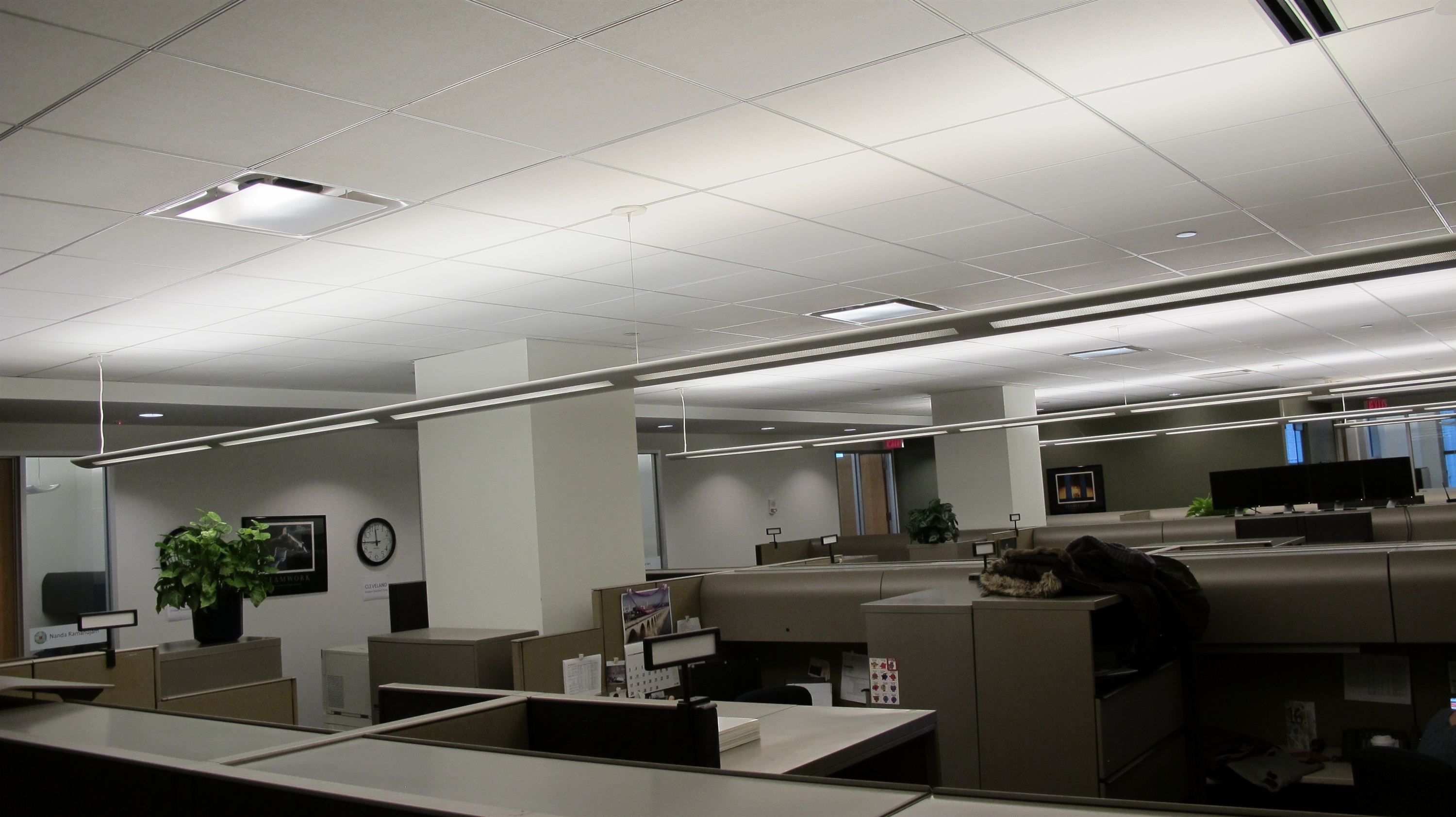 Locations Hub - Downtown Cleveland - Skylight Office Tower
