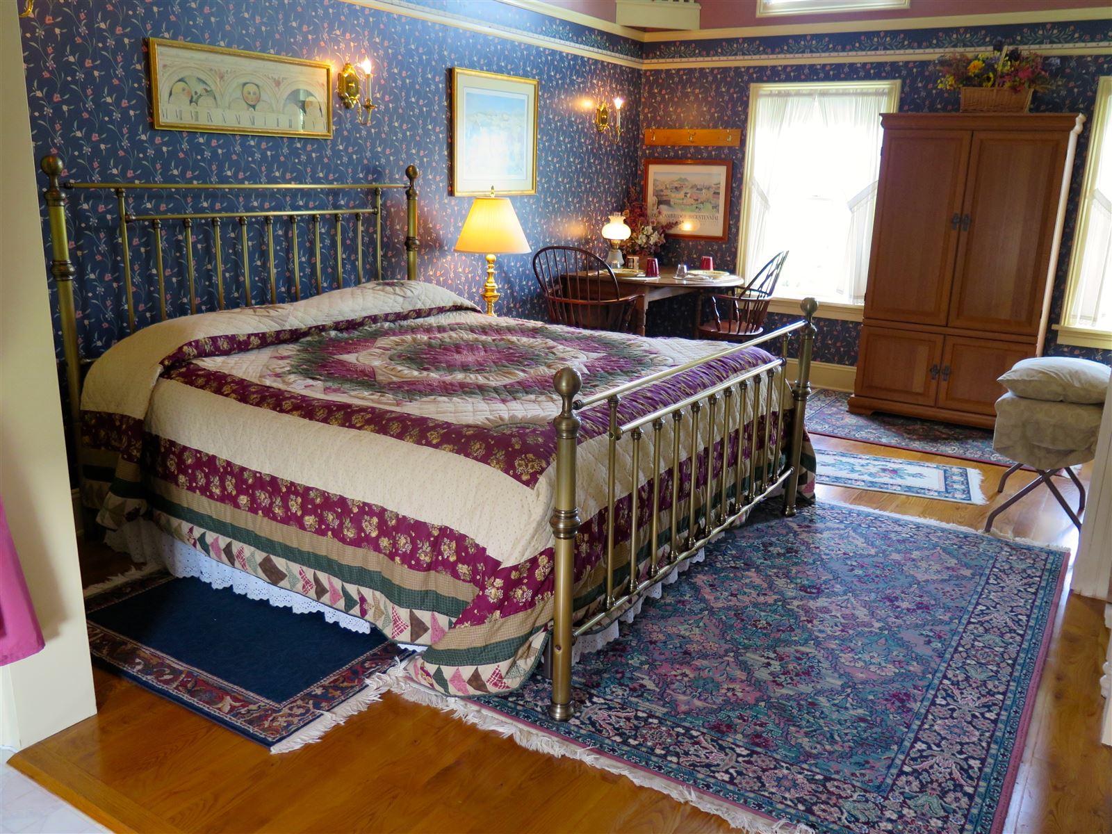 Locations Hub - Geneva - Polly Harper Inn