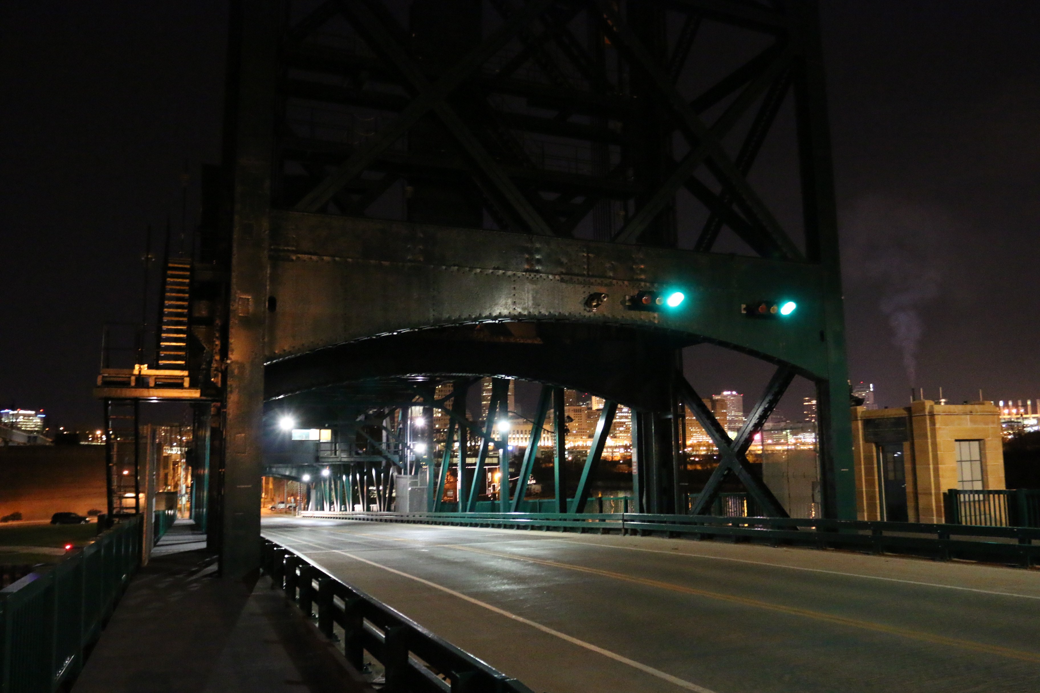 Locations Hub - Columbus Road Bridge