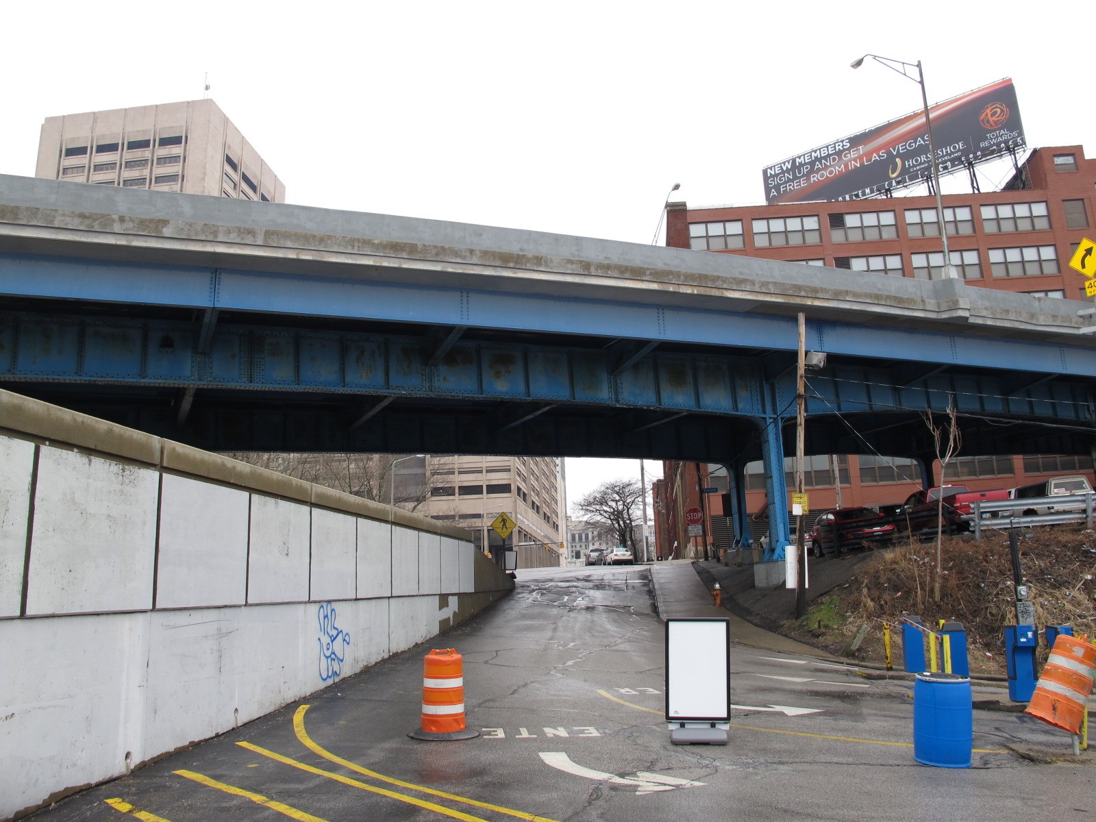 Locations Hub - Downtown Cleveland - Shoreway / Route 2 @ West 3rd